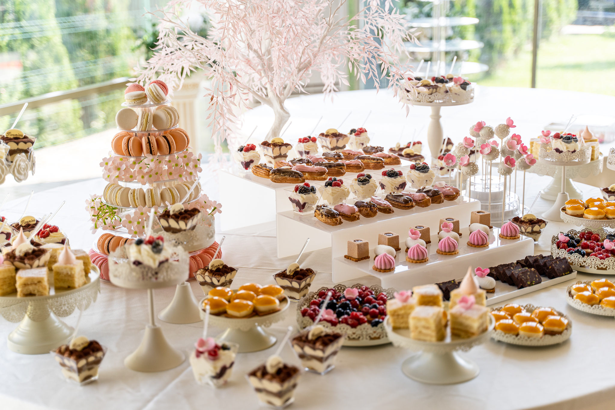 Candy Bar nuntă – Candy Bar – Simply Delicious by ANNA