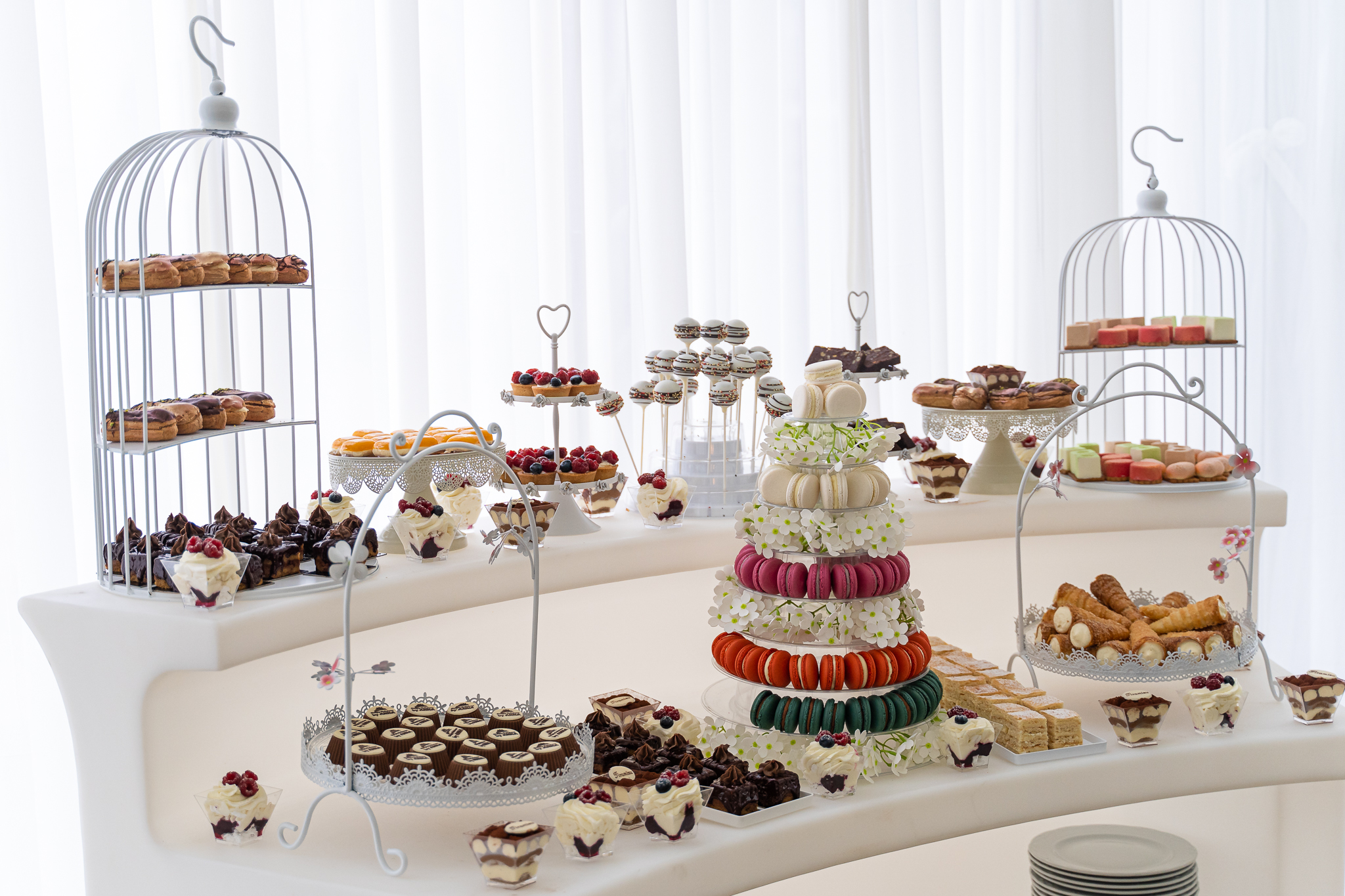 Candy Bar nuntă – Candy Bar – Simply Delicious by ANNA